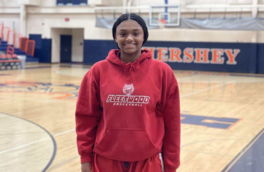 As usual, Alexis Hess steps up for Fleetwood in tourney opener - Mike ...