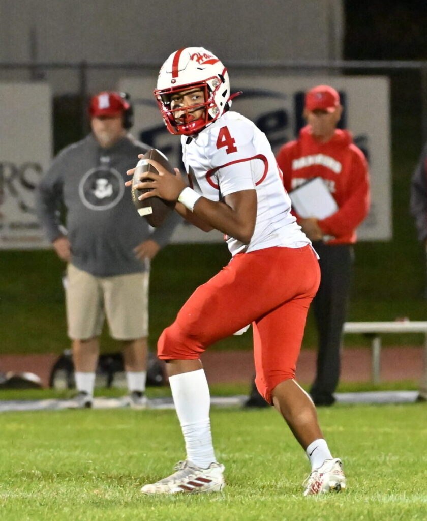 Tyler Shuey sets passing mark as Hawks end losing streak - Mike Drago ...